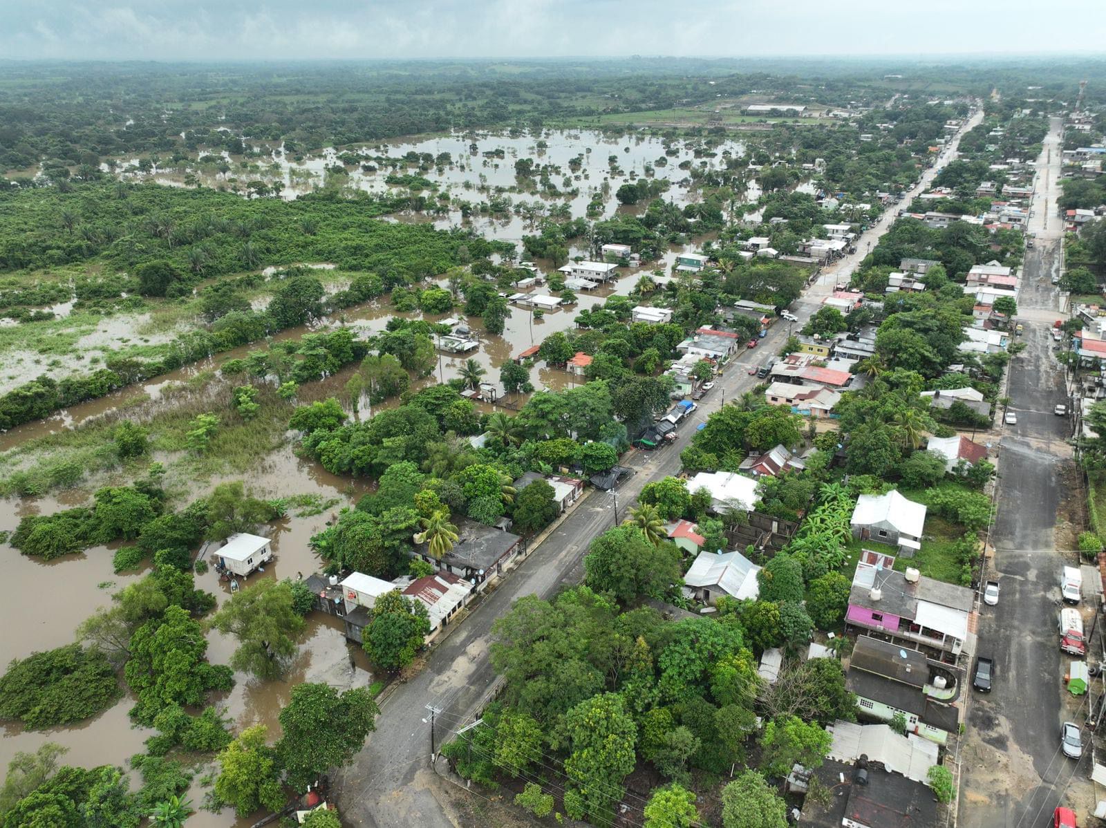 El Heraldo de Poza Rica - Se quedan bajo el agua 51 comunidades y la ...