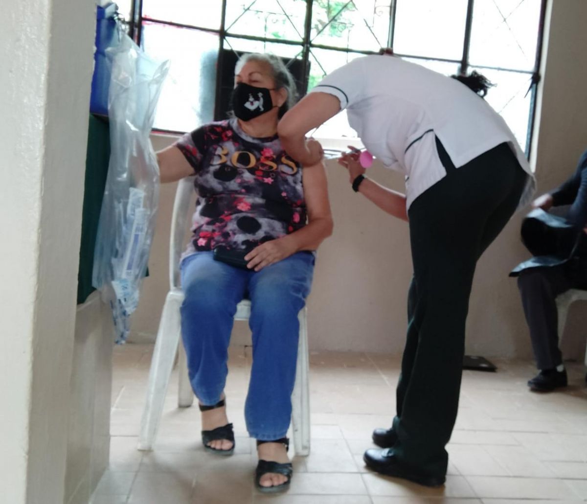 El Heraldo de Poza Rica - Brigada de Salud a la colonia Petromex