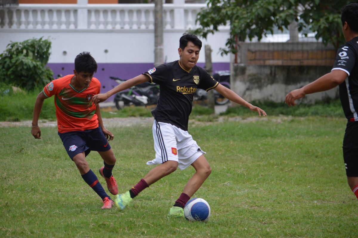 El Heraldo de Poza Rica - UDG golea a los Cuervos