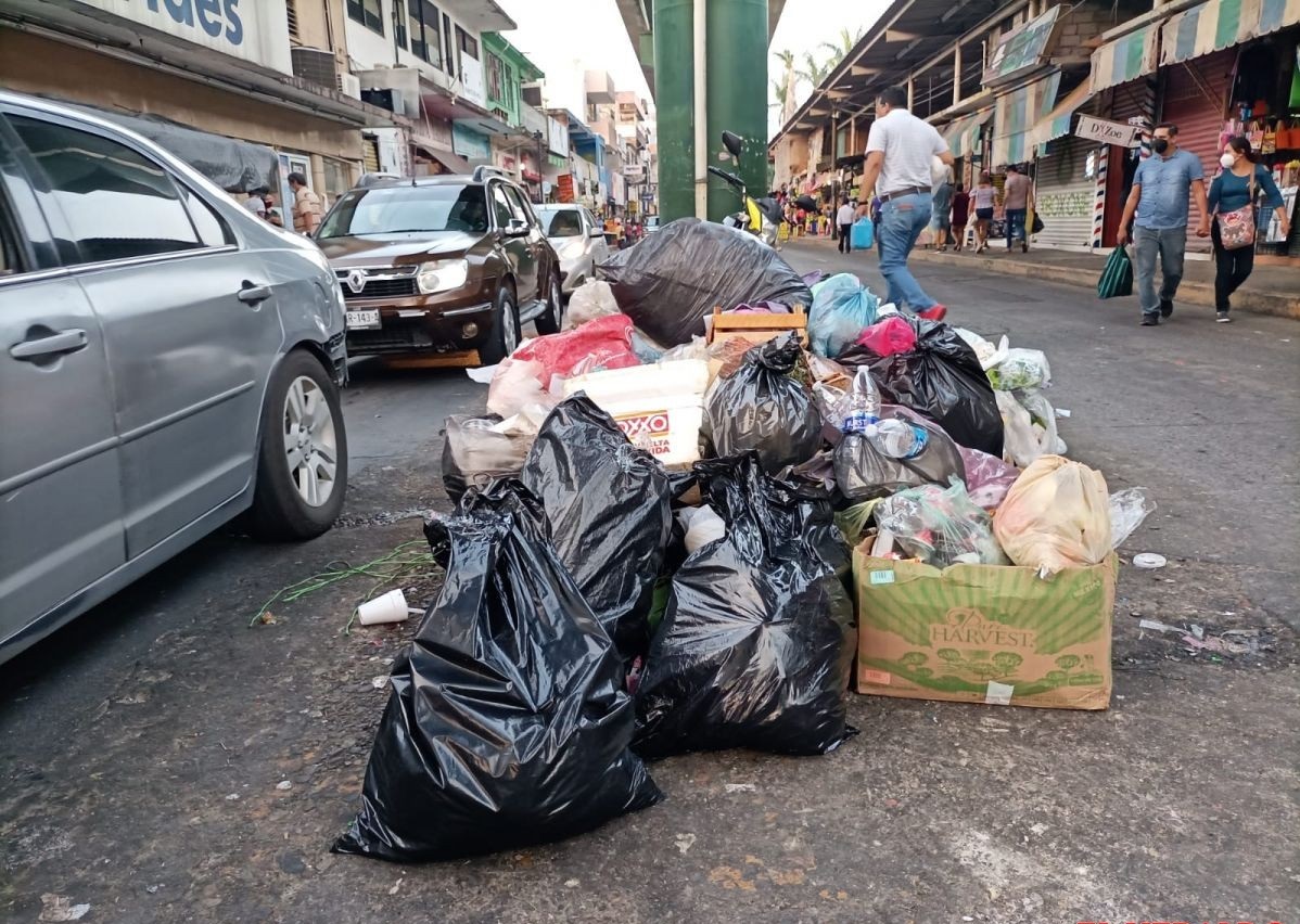 El Heraldo de Poza Rica - Poza Rica, ni vive, ni es bella