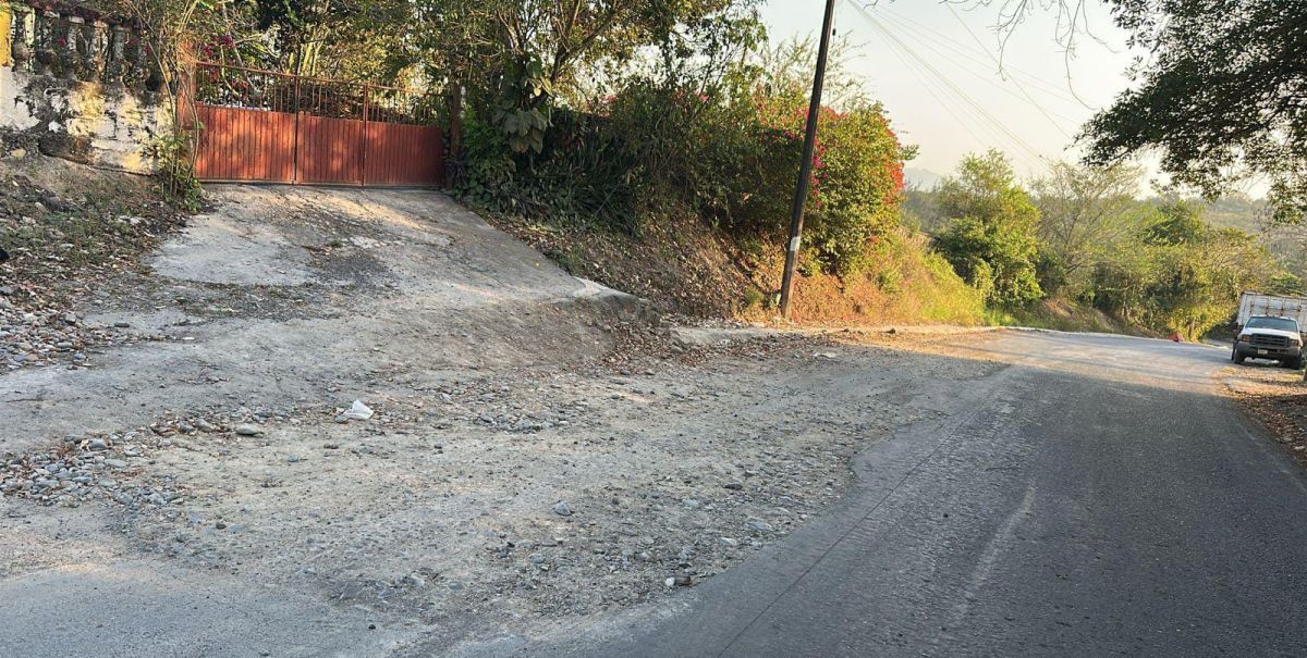 El Heraldo de Poza Rica - Detienen reparaciones del tramo Ojite-Álamo