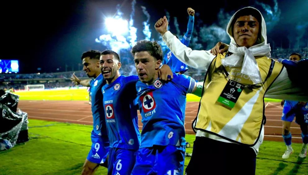 El Heraldo de Poza Rica - Cruz Azul es campeón de Concacaf