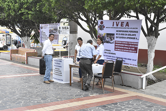 El Heraldo de Poza Rica - Acerca IVEA sus servicios